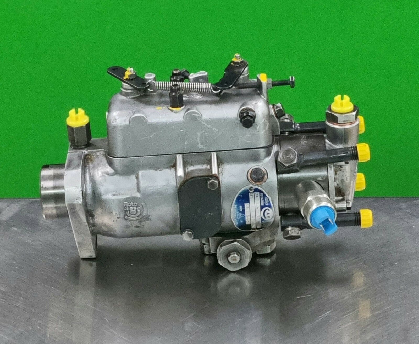 Топливный насос высокого давления delphi lucas cav для трактора perkins 4.203 imt 560 37245 246