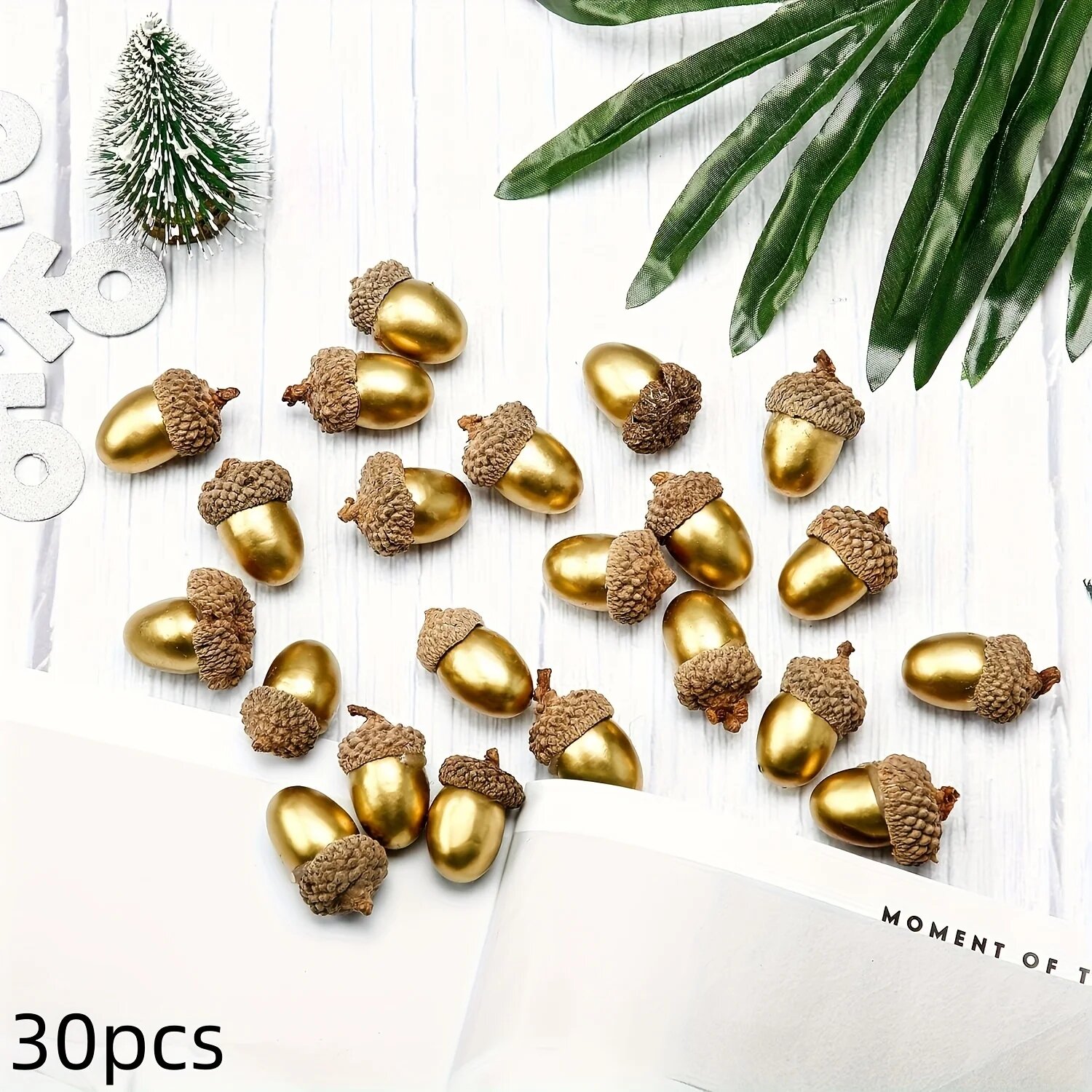 Искусственные золотые каштаны 30pcs