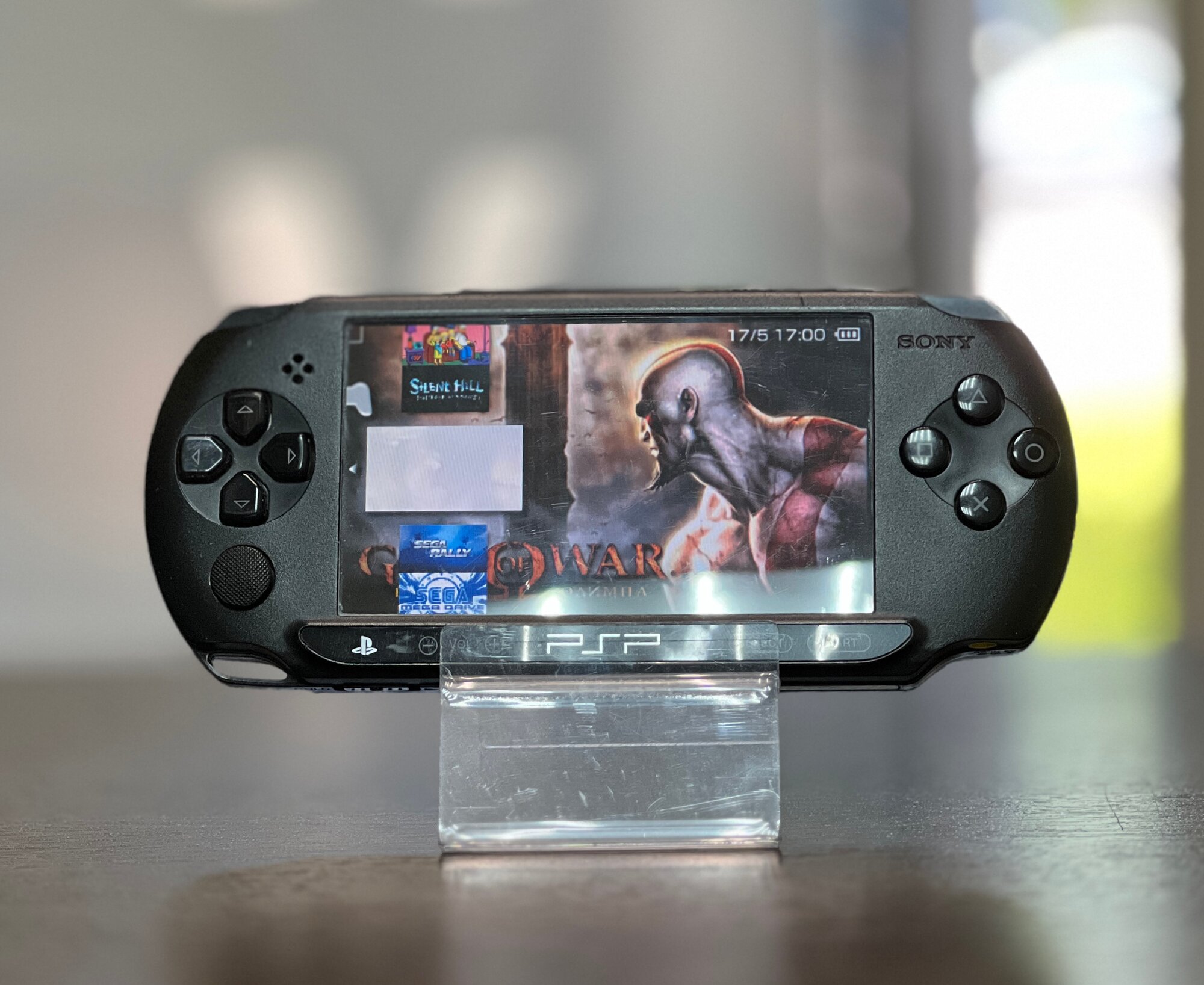 Sony PlayStation Portable Street e1008 16Gb прошитая с играми (PSP Street) Черная