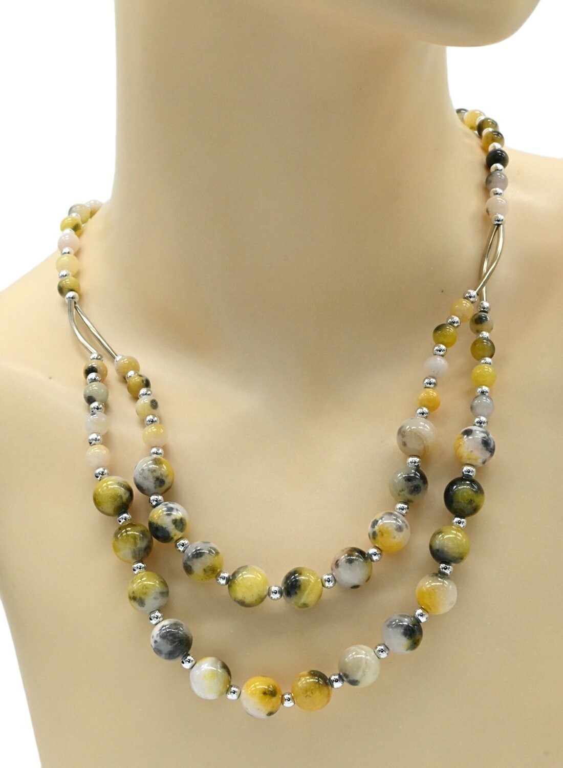 Колье, кальцит