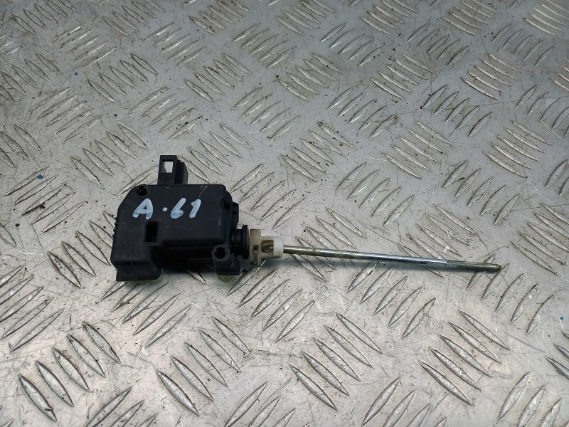 Б/У Активатор лючка бензобака Skoda Octavia A5 / Шкода Октавия A5 1.6 BSE 102Л.С лифтбек 2008