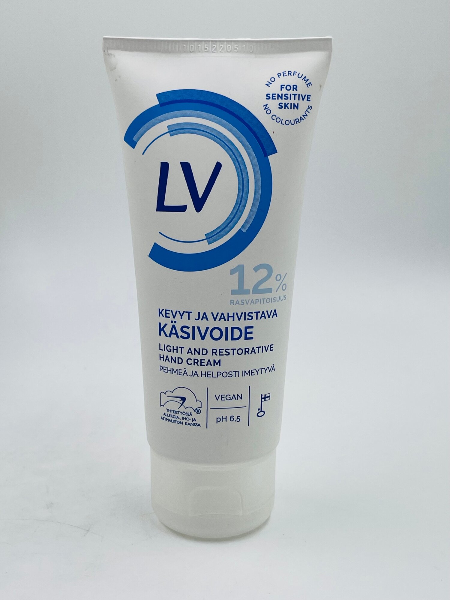 Крем для рук LV 12% жирность, легкий, восстанавливающий, без отдушки, 100 мл (Из Финляндии)
