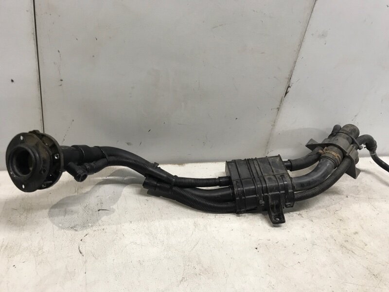 Б/У горловина бензобака, Шевроле Каптива С100 Горловина топливного бака Chevrolet Captiva 2006-2011 C100 57501 GENERAL MOTO...