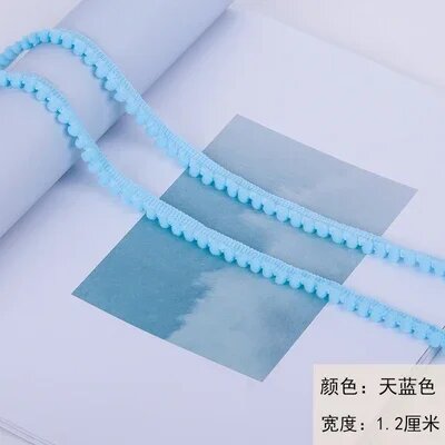 Кружевная лента с помпонами и бахромой 10 мм 21 light blue, 10mm 5yards