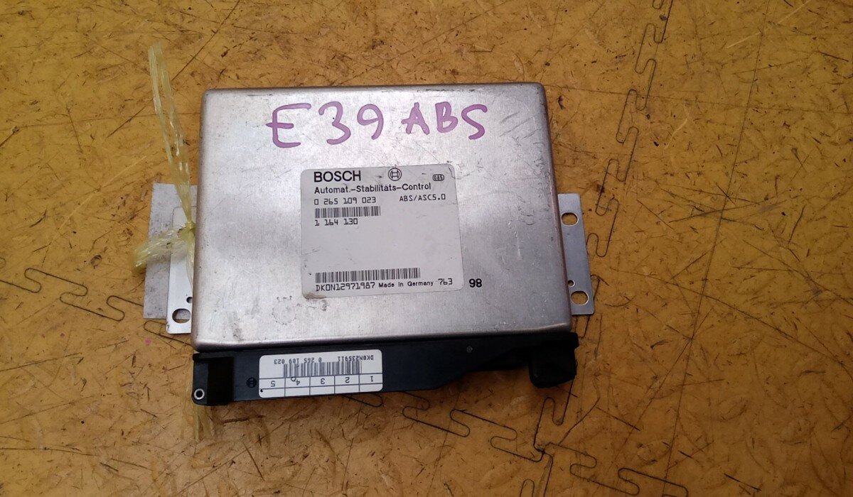 Блок электронный 5-серия E39 BMW 0265109023