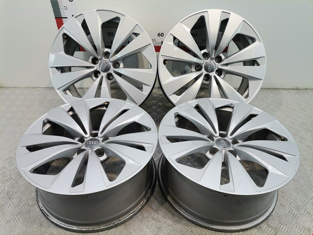 Диск литой Audi Q8 4M8 4M8601025 арт. 2208735