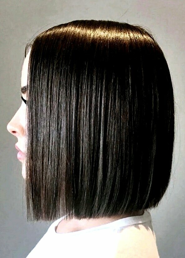 Парик на сетке в проборе каре боб без челки короткий черный прямой