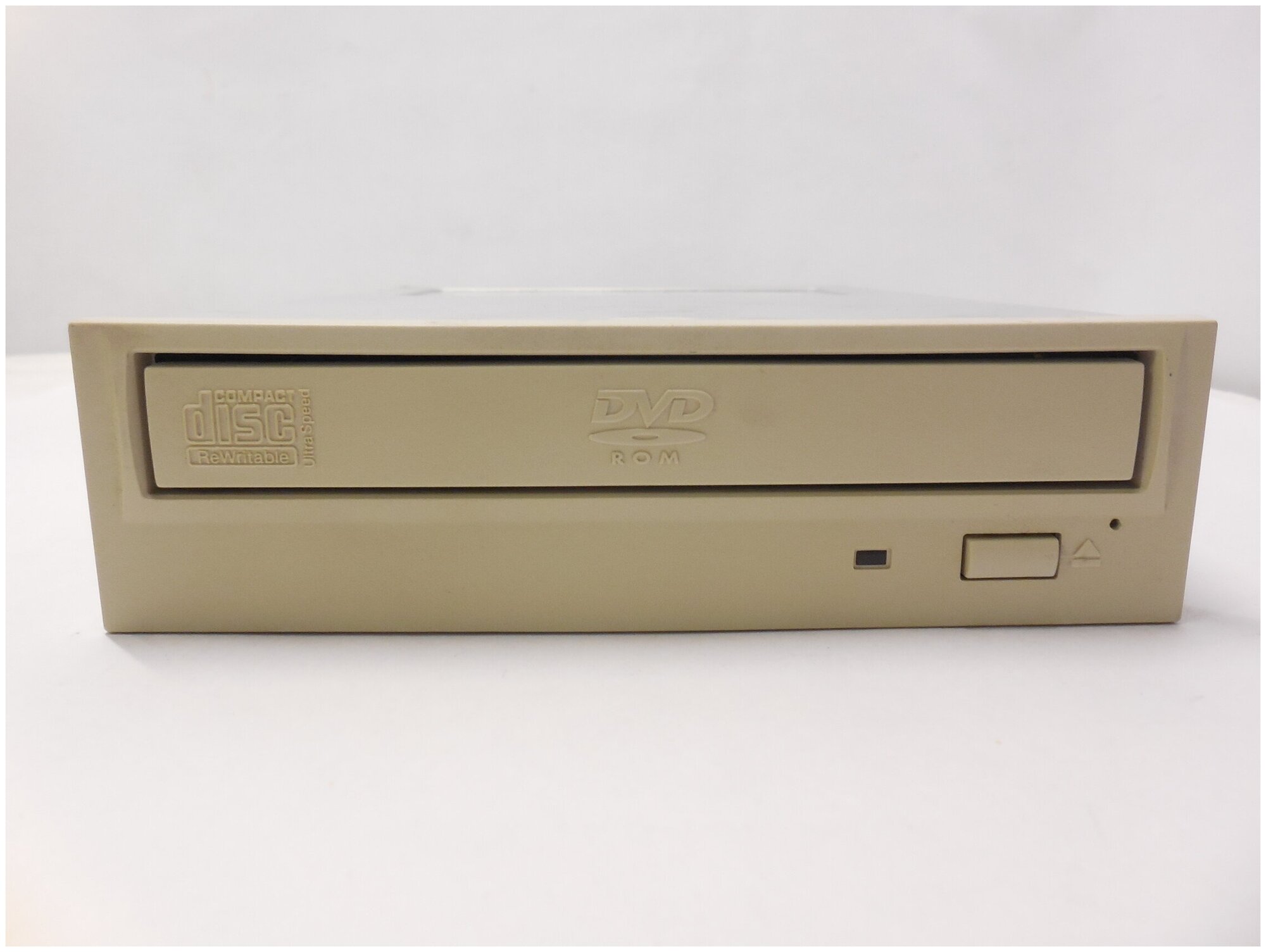 Легенда! Привод DVD ROM CD-RW Toshiba SD-R1512, IDE, белый