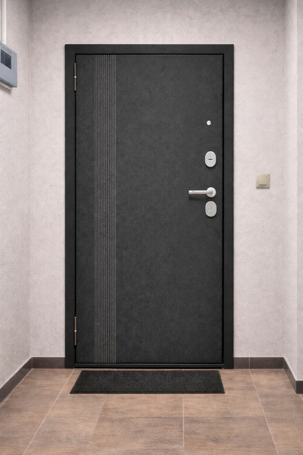 Входная дверь Optim Тайга-9 Антик Серебряный/Серый 960x2050, Левое