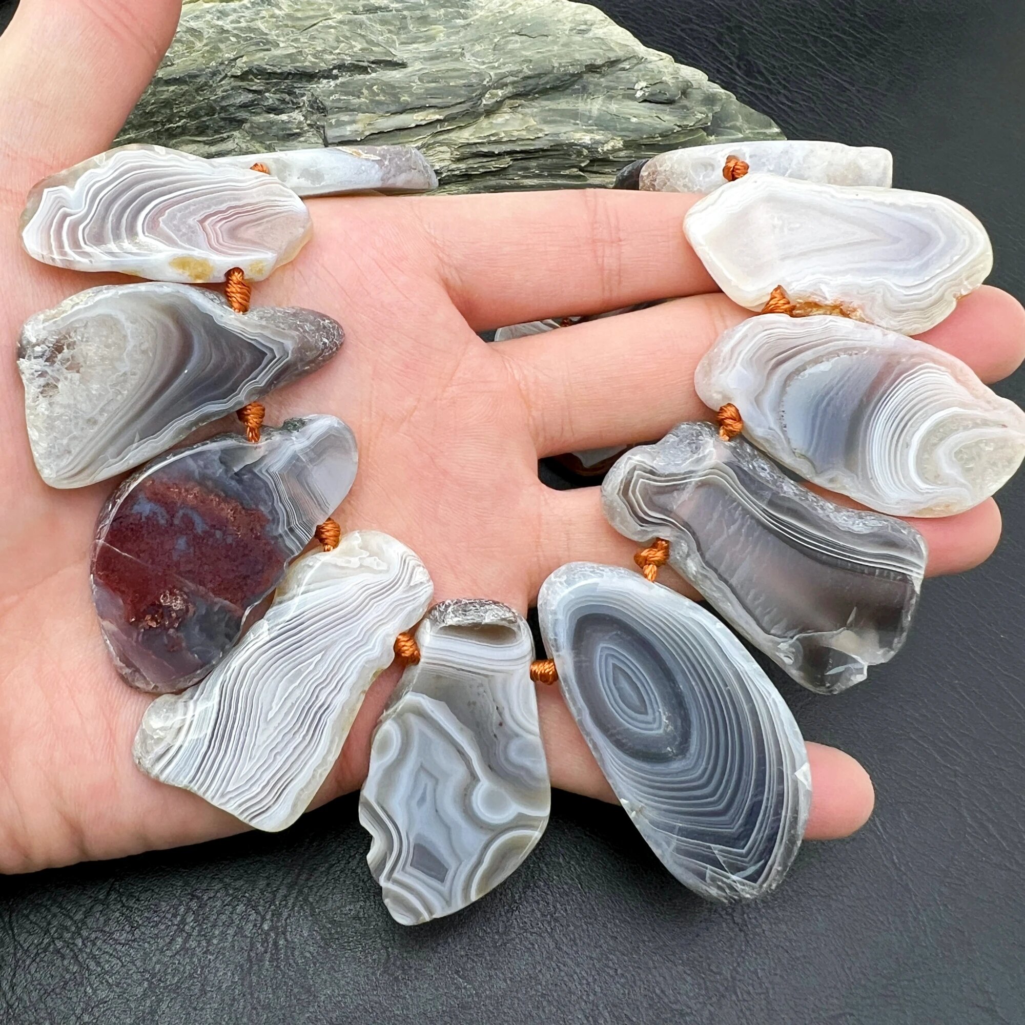 Бусины из ботсванского агата MARUCOL