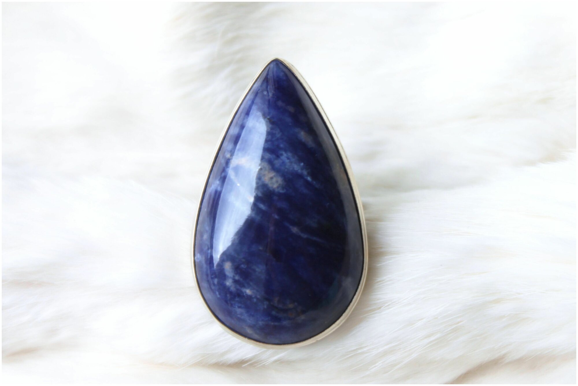 Кольцо, содалит