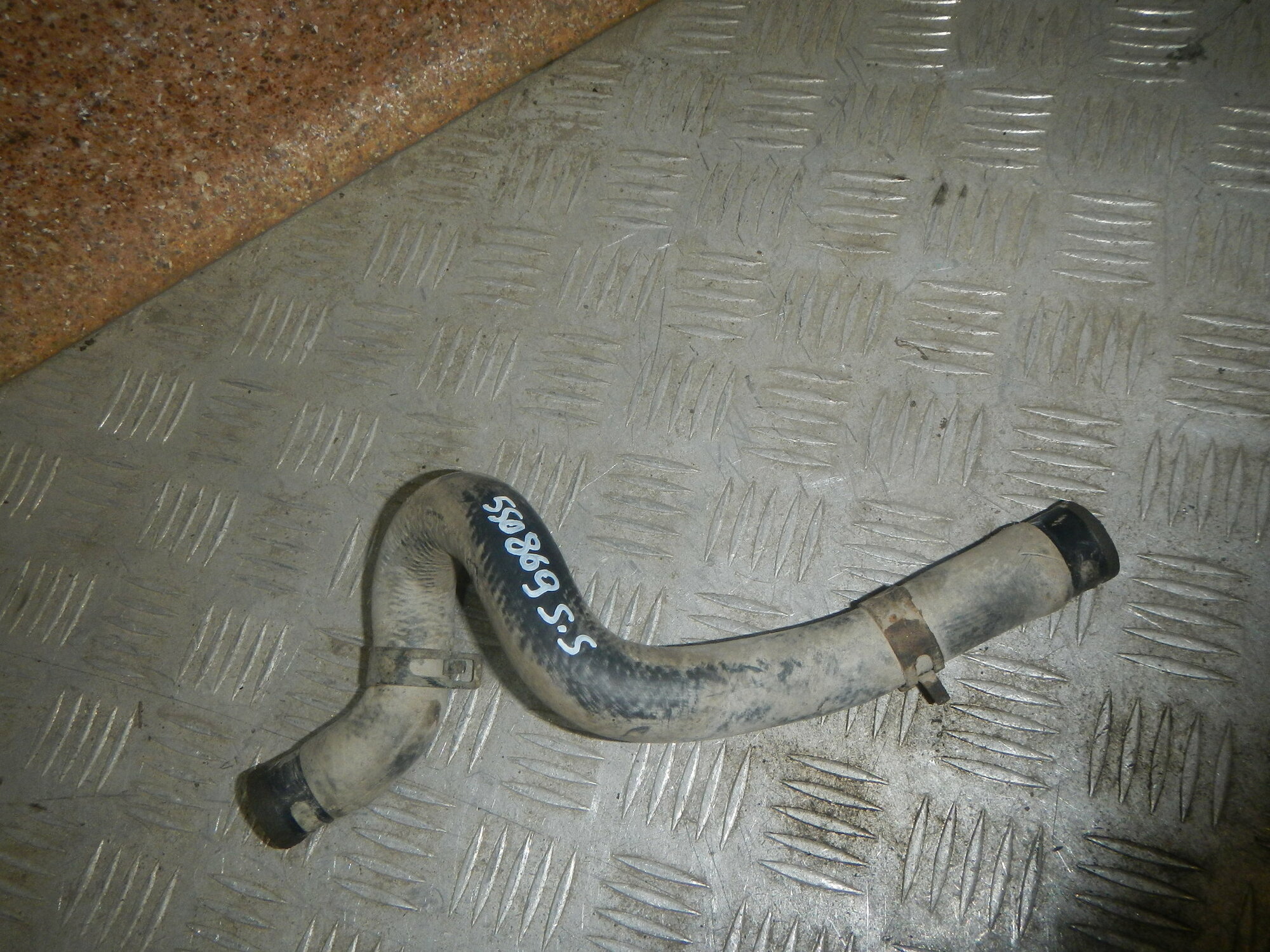 Б/У Патрубок отопителя, Hyundai (Хендэ)-SOLARIS (10-) HYUNDAI SOLARIS (10-) Без видимых повреждений. 550869 Hyundai-KIA ...