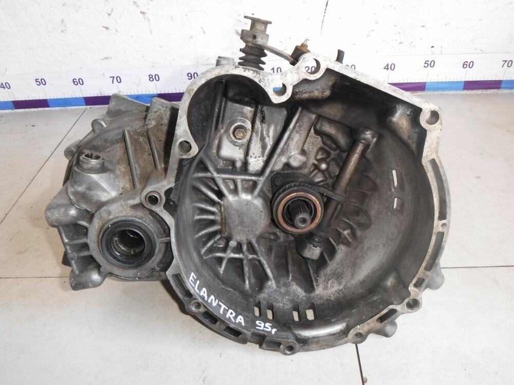 Механическая коробка передач Hyundai Avante II 4300028001