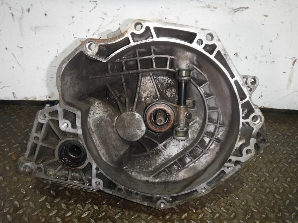 МКПП (механическая коробка переключения передач) Opel Corsa B (1993—2000) 90400197