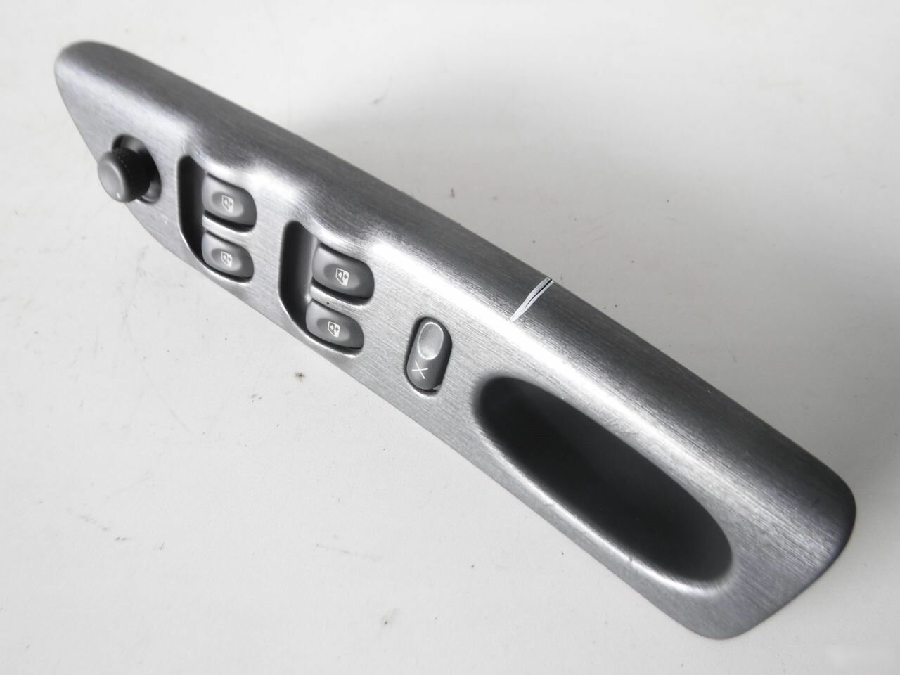 Блок управления стеклоподъемниками Renault Laguna I (1993—2001) 7701707064