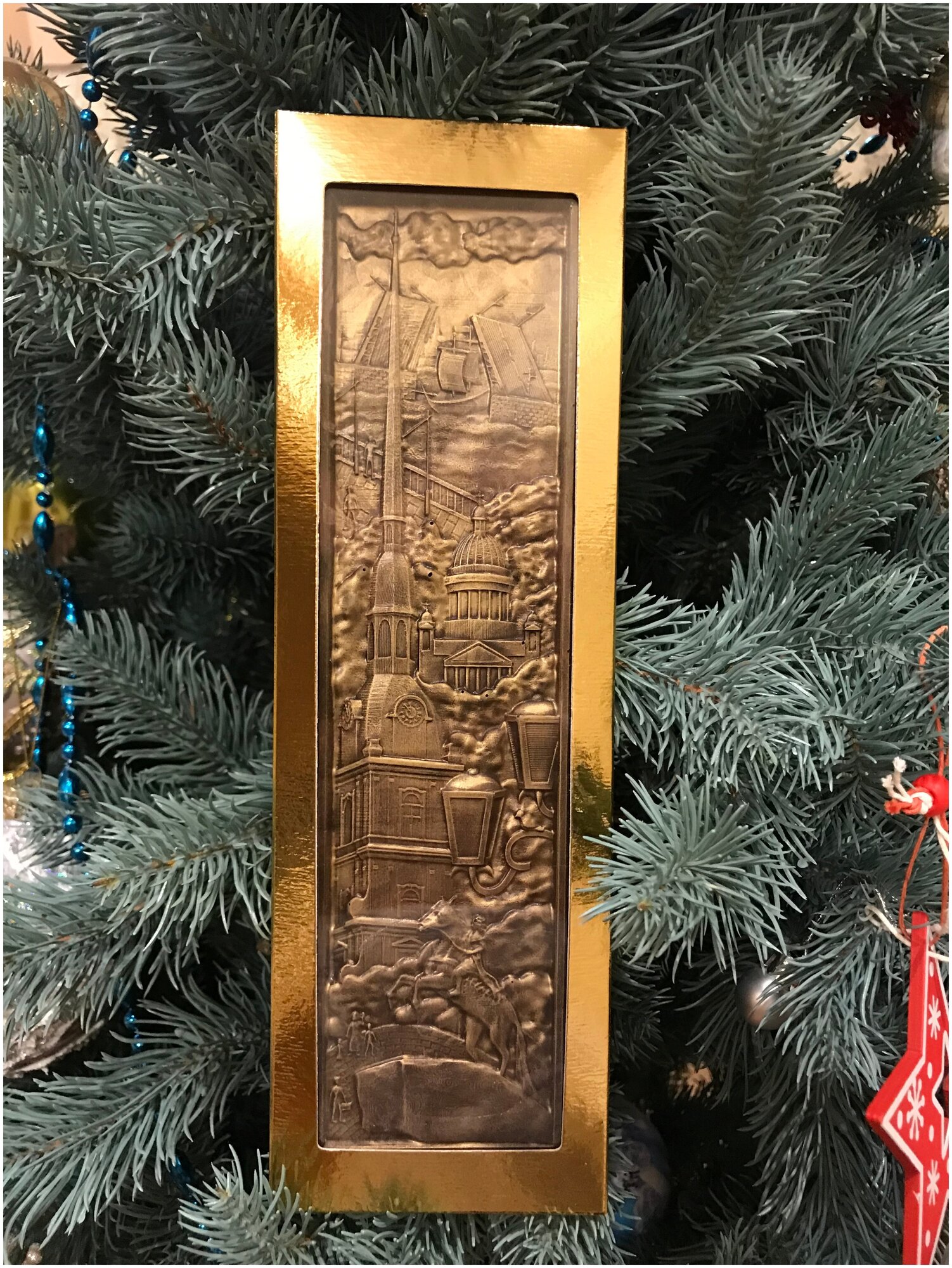 Шоколадная плитка "Санкт-Петербург" большая №1, темный шоколад