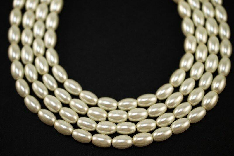 Жемчуг искусственный 9х6мм, отверстие 1мм, цвет кремовый, 517-005, 1 нить (~20см, ~22бусины)