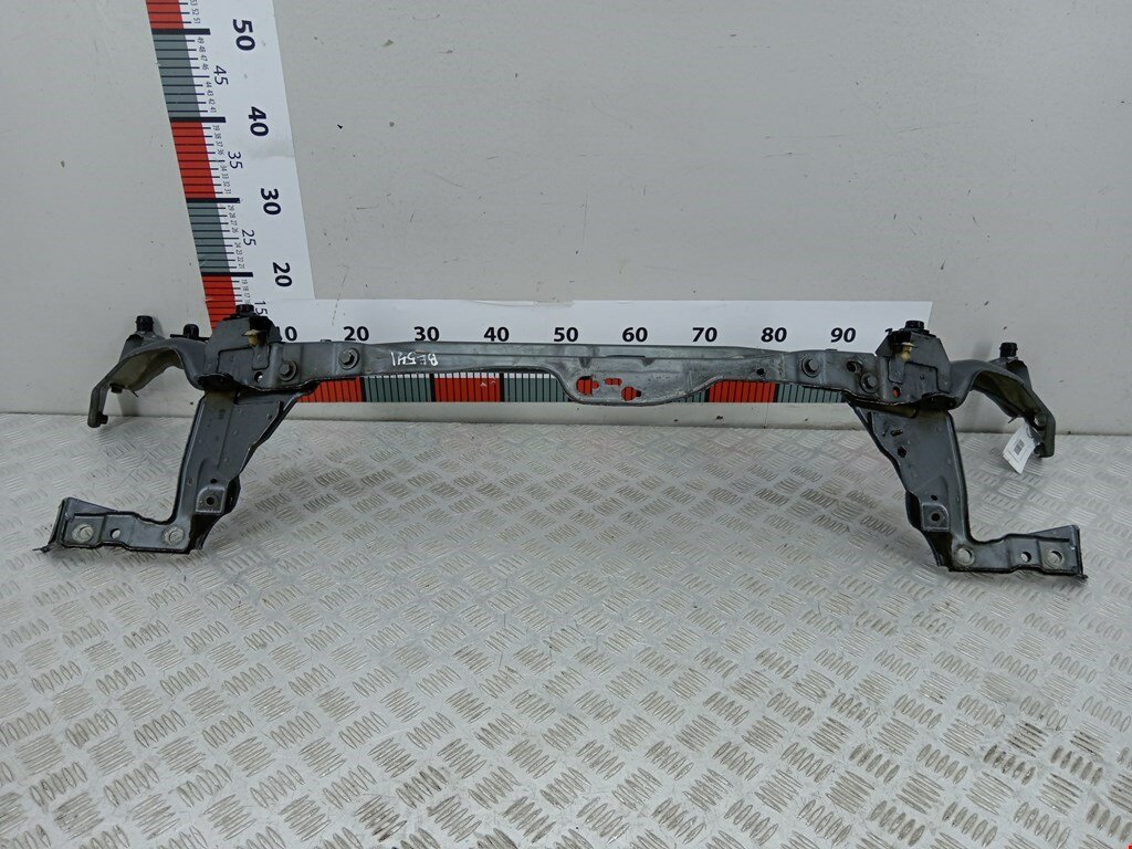 Панель передняя (передняя монтажная панель рамка передняя телевизор) Opel Zafira B 93189014 арт. 2040921