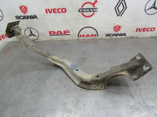 Кронштейн крыла передней оси справа Scania P, G, R