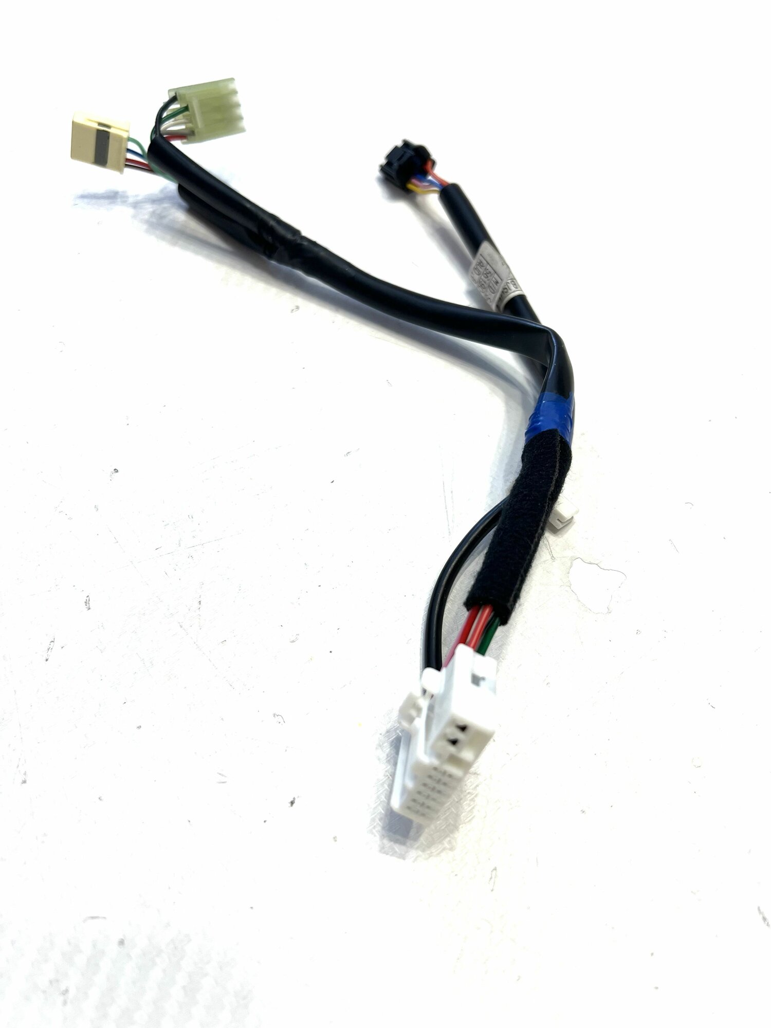 Кабель для установки кнопок на руль с подогревом Киа Рио 4 - Kia Rio X-Line 2017-2023