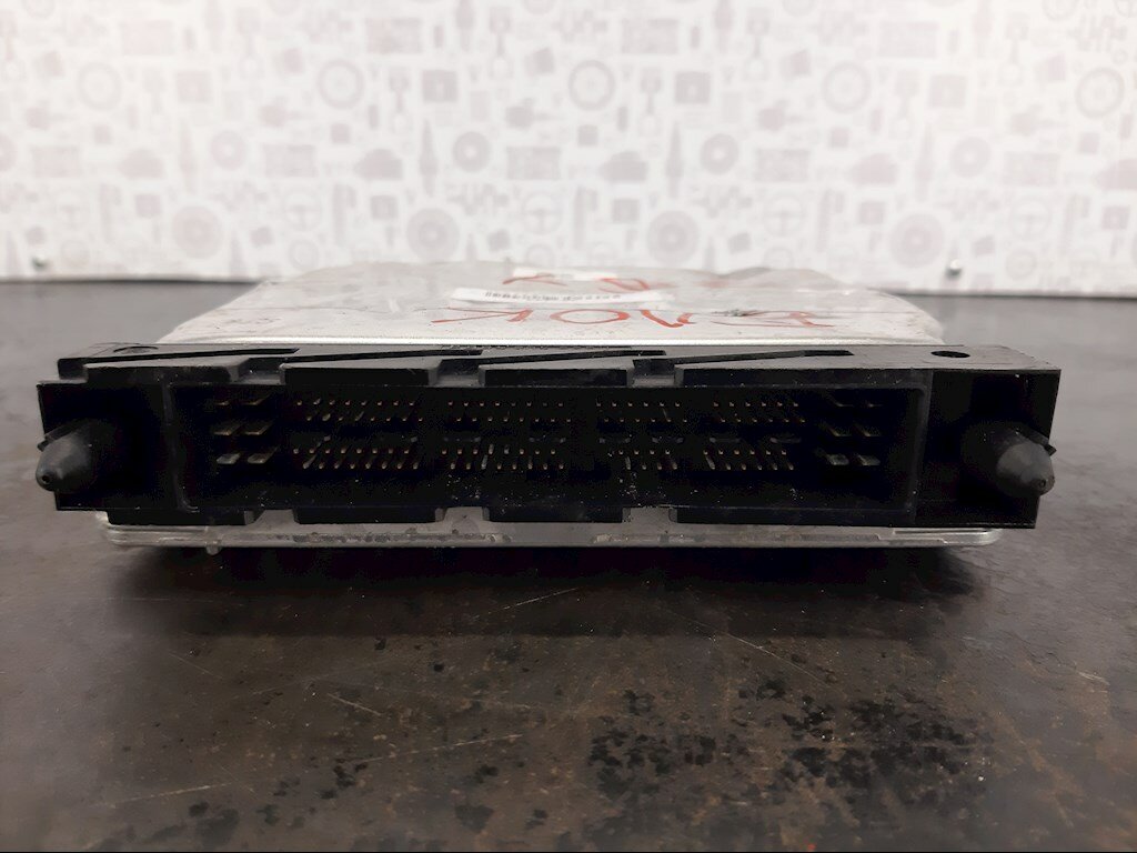 Блок управления двигателем Volvo V70 2 8602724 арт. 394242