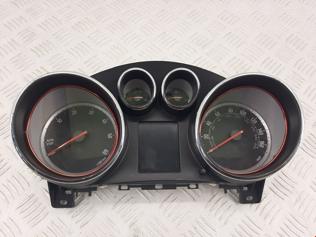 Панель приборная (щиток приборов) Opel Astra J 13374936 арт. 721760