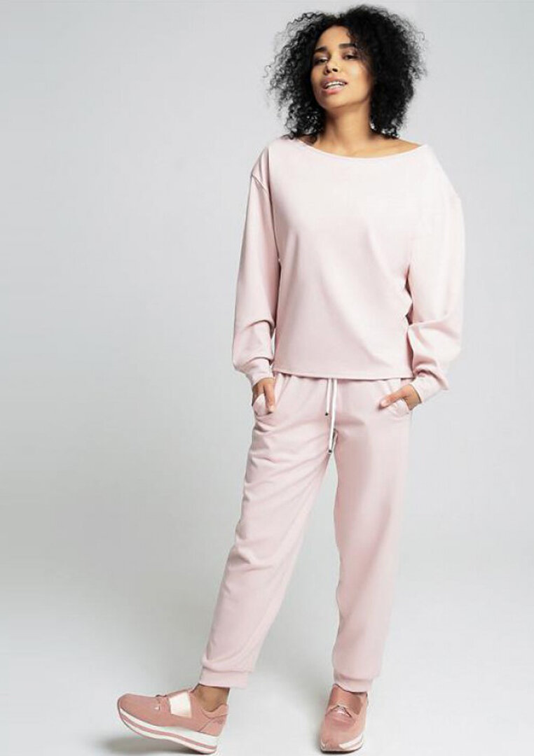 Костюм спортивный