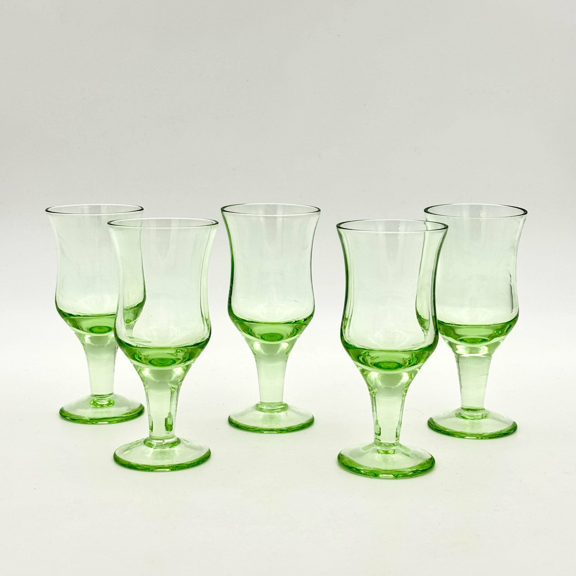 Набор рюмок зеленого цвета на 5 персон, стекло, СССР, 1970-1990 гг.