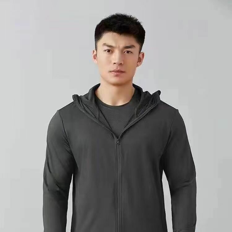 Куртка спортивная