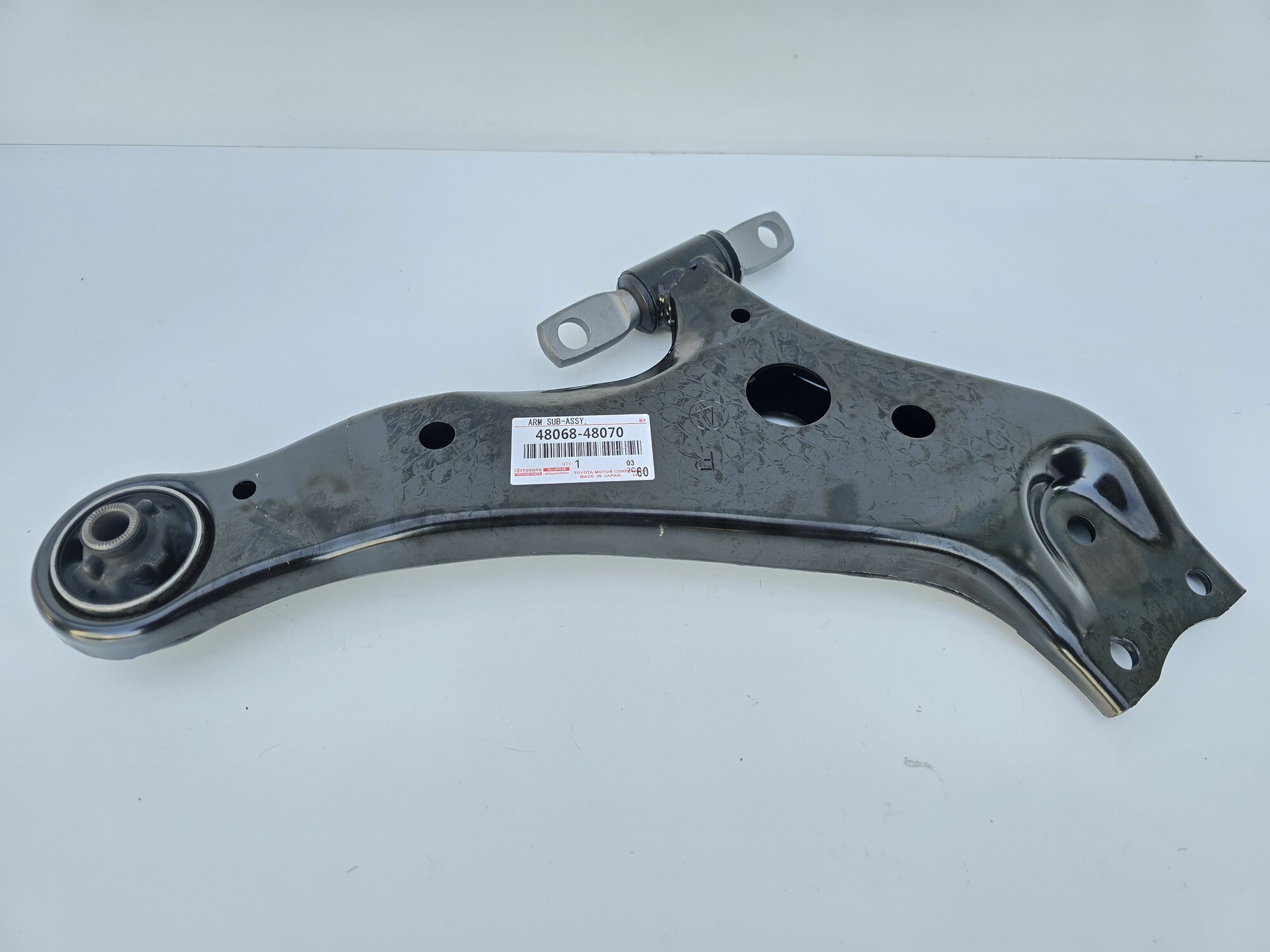 Рычаг передний правый LEXUS RX 2008-15, Highlander II 2010-13, Venza 2013-16