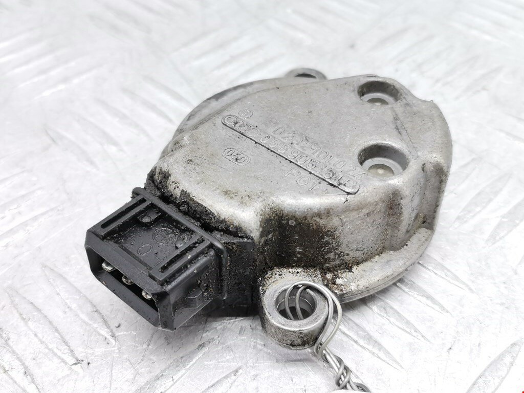 Датчик распредвала Volkswagen Passat 5 058905161B арт. 2060311