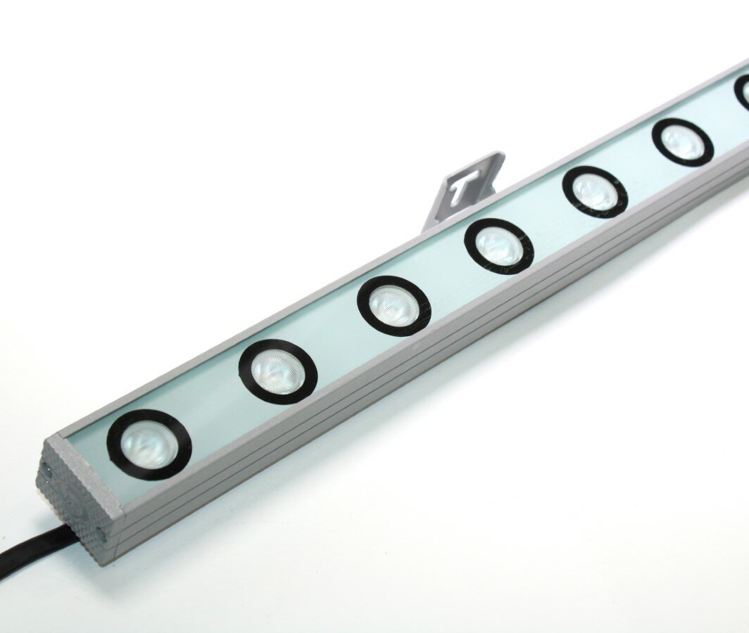 24W Wash wall line 1000, RGB, 24VAC, 24W, IP65, Прожектор светодиодный линейный, 1000х36х28мм