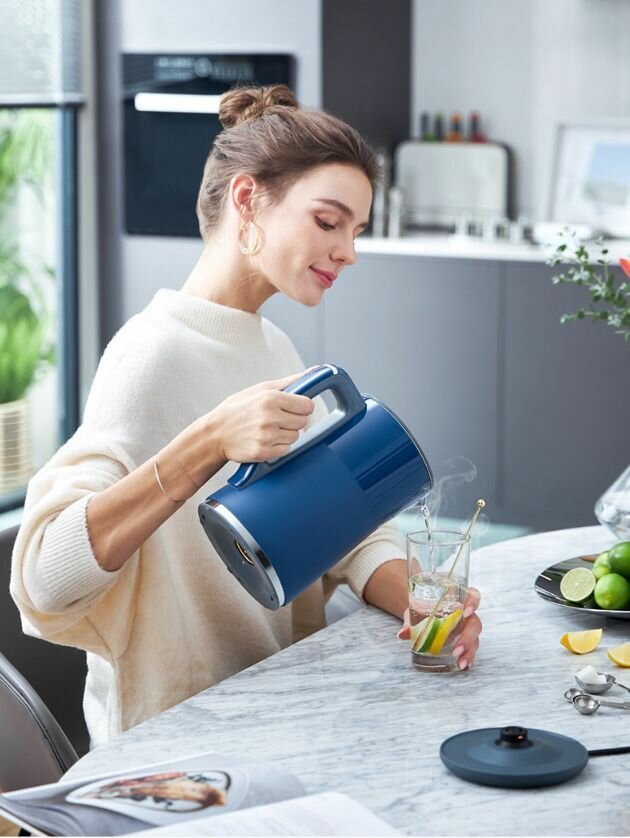 Чайник электрический Morphy Richards MR6070, нержавеющая сталь, сенсорный, выбор температуры — фото 1