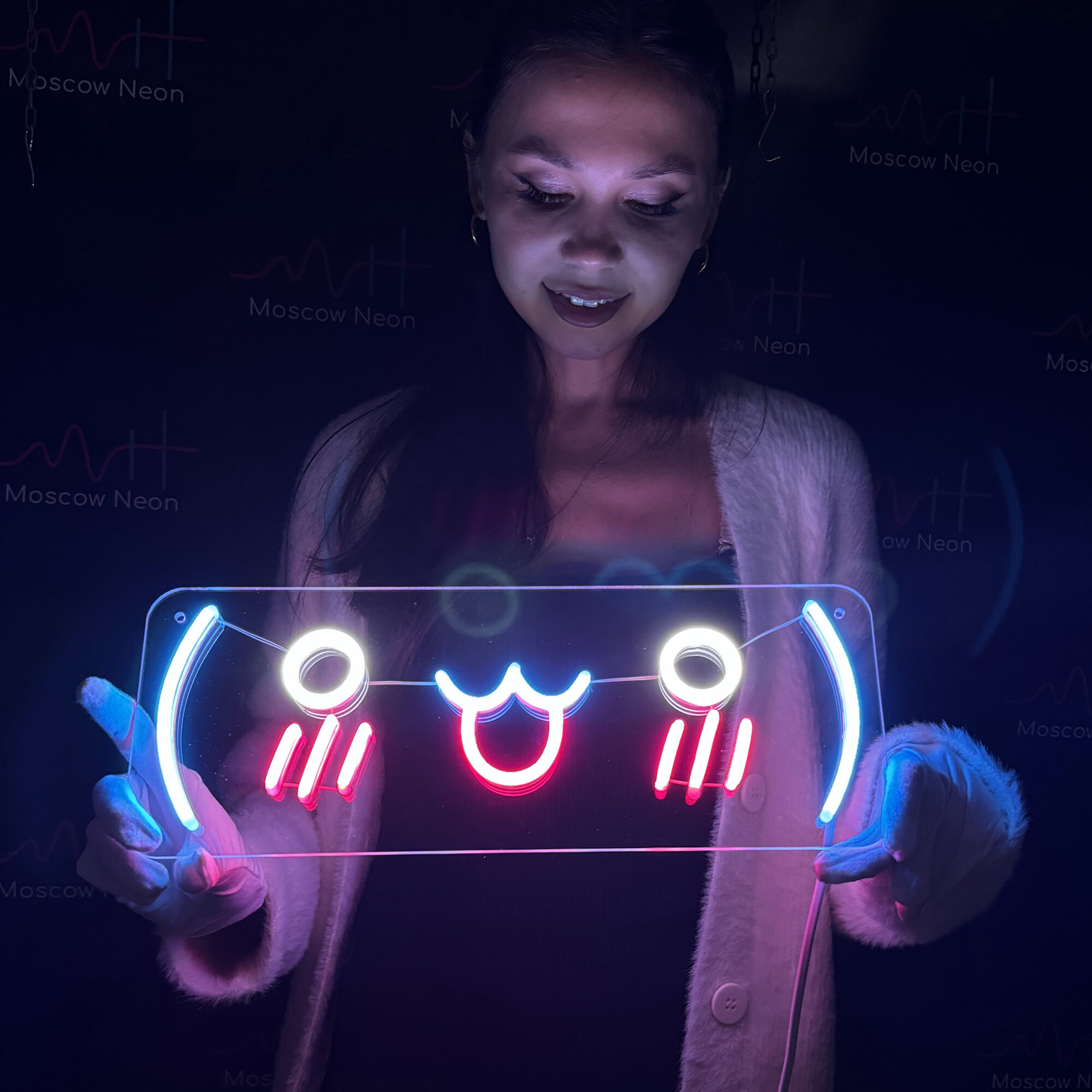 Неоновая вывеска, неоновая вывеска Emoji, японский смайлик (Каомодзи) "Радость" для дома и бизнеса с диммером, 40x15 см