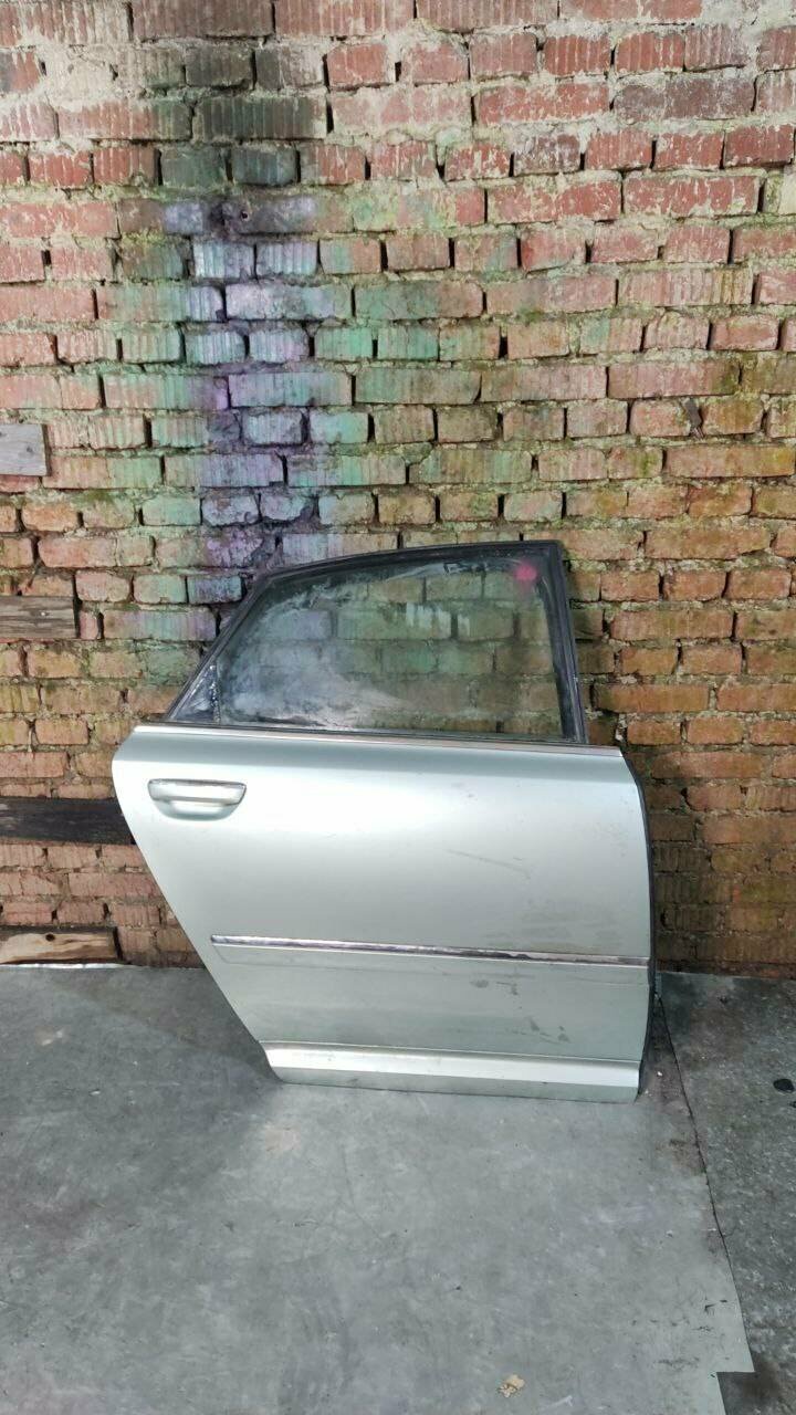 Дверь задняя правая Audi A8 D3 (2002 - 2005)