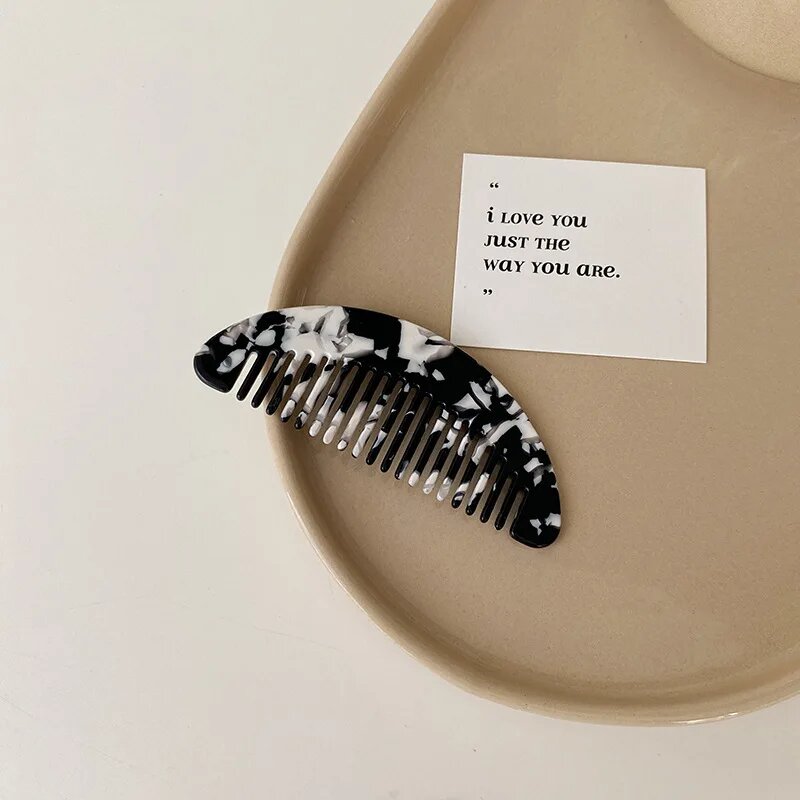 Мраморная антистатическая расческа из ацетата black white