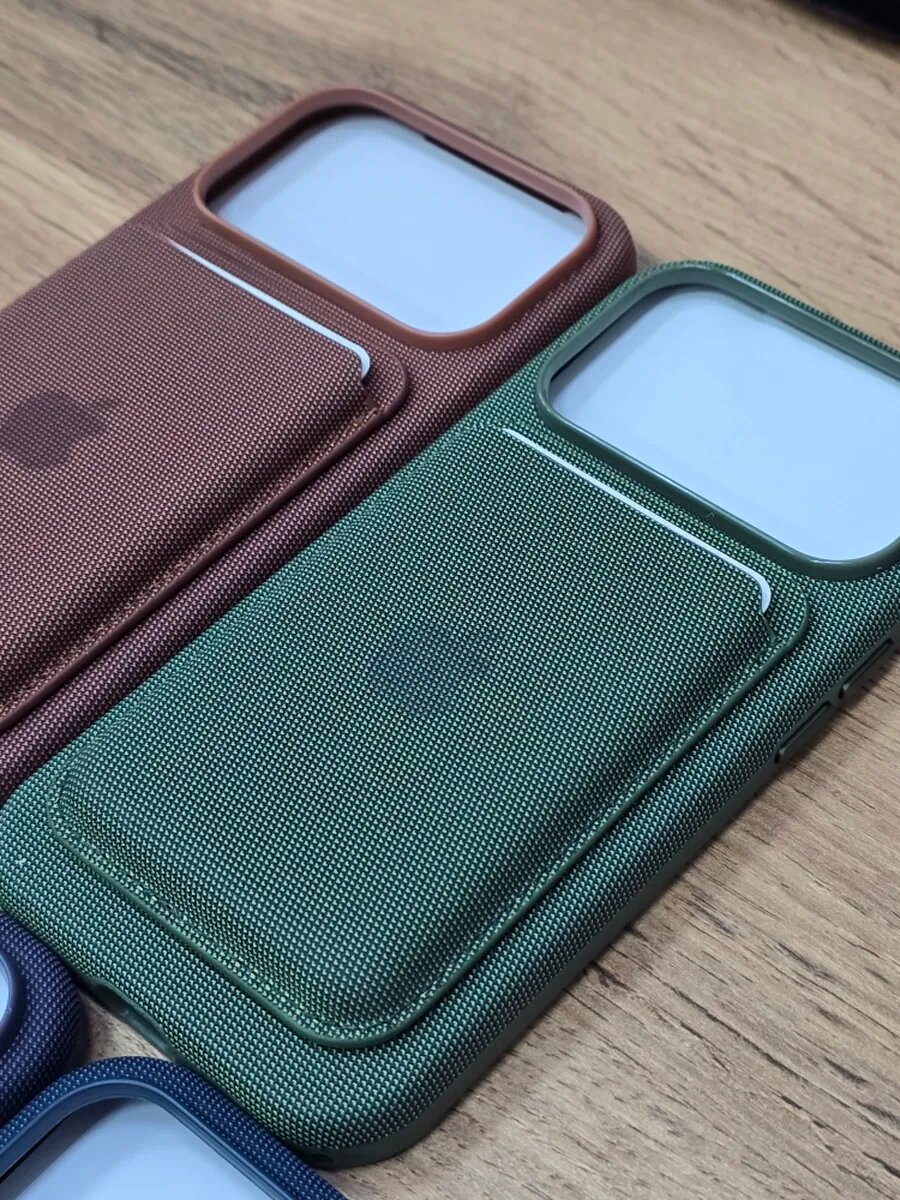 Кошелек iPhone Wallet MagSafe тканевый зеленый