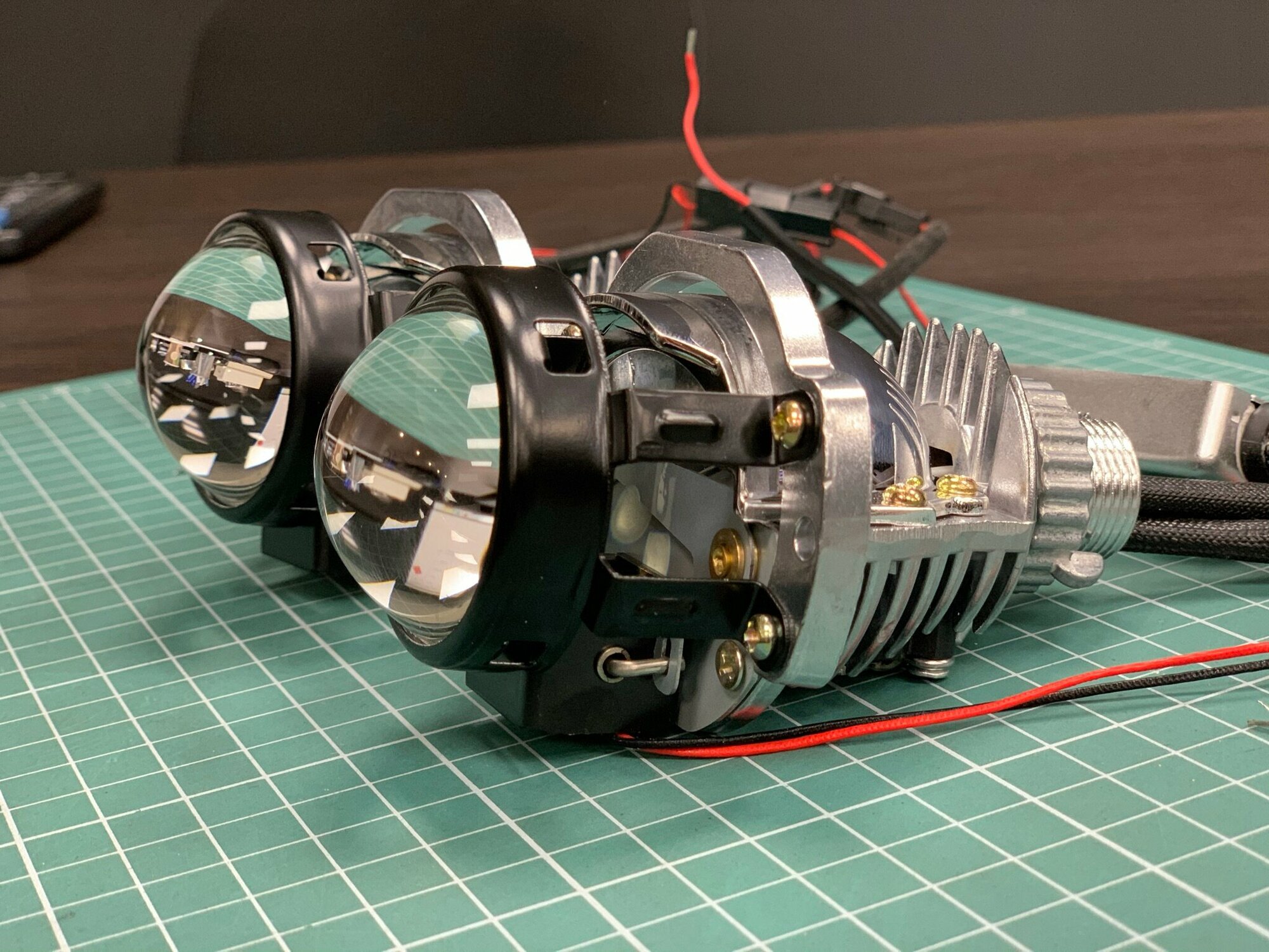 Светодиодные би лед линзы GNX Matchbox Mini Bi-led 1.8 комплект в фары автомобильные модули bi led