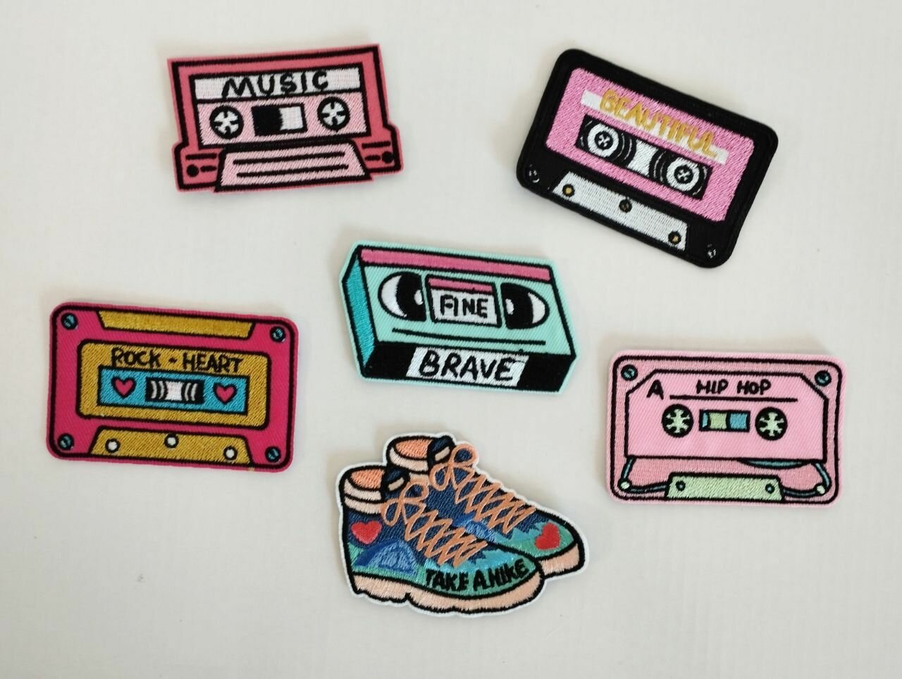 Термоаппликация, нашивка размер 7,5 х 5,5 см. Набор из 6 нашивок (000015)