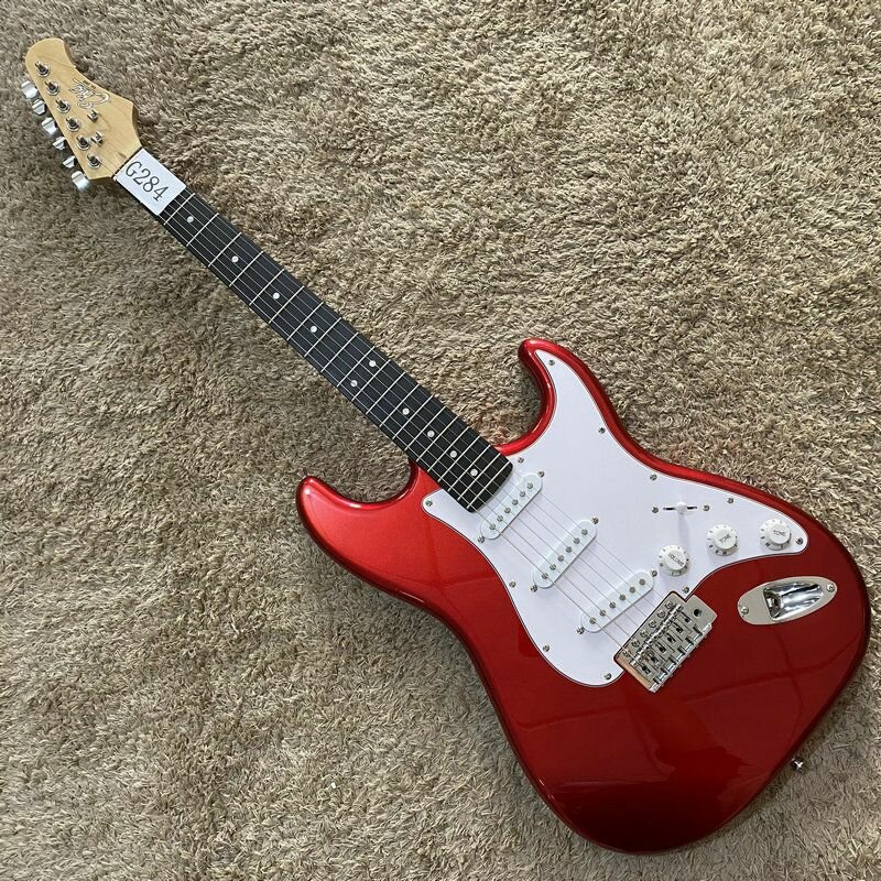 Электрогитара EKO ST (Италия) с тремя синглами, тремоло, металлический красный цвет