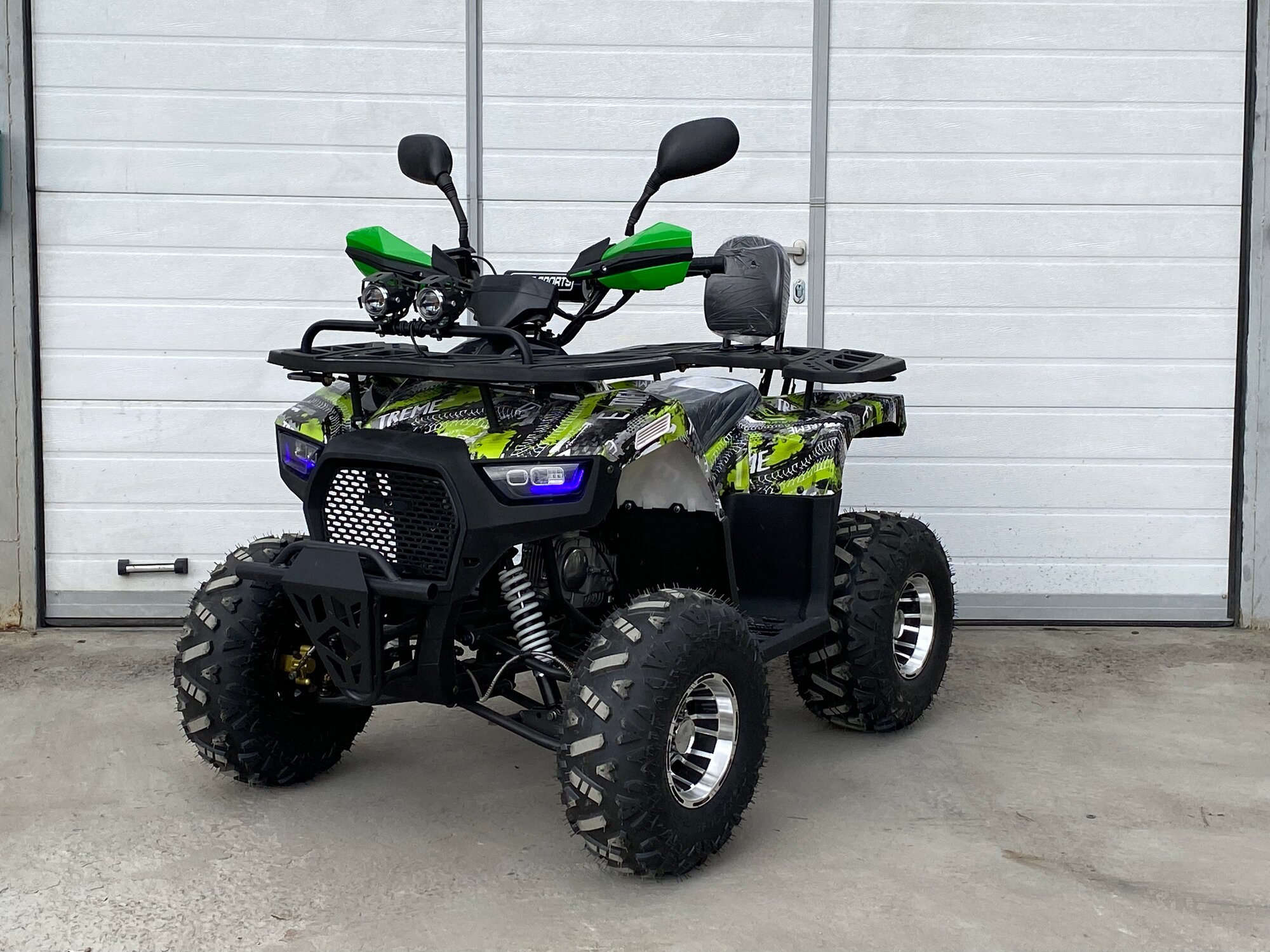 Детский квадроцикл Hunter 125. Вариатор, задний привод. Места хватит даже для взрослого!