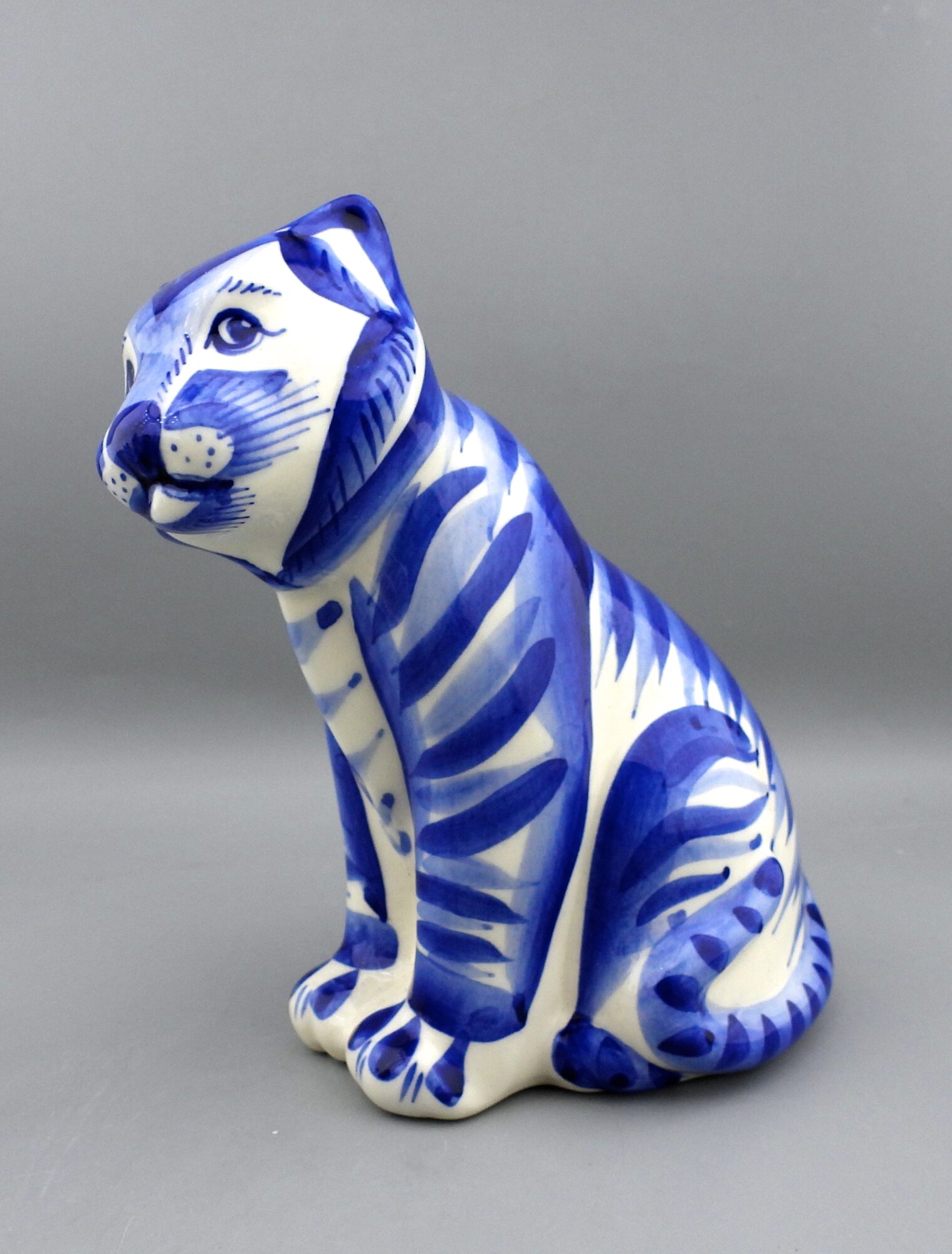 Статуэтка "Тигр" фарфор Гжель
