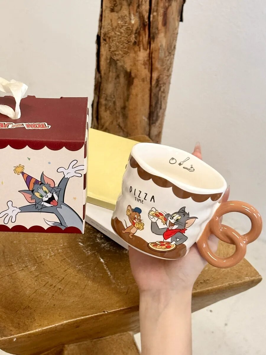 Кошки-мышки, двойная кольцевая ручка，Кружка ручка крендель в подарочной упаковке 370 мл