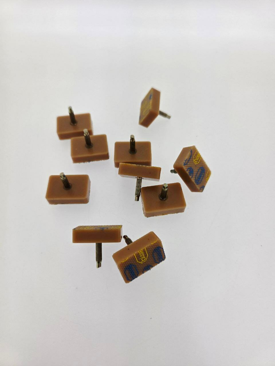 Прямоугольные штыревые набойки на каблук 16х23 мм 10 шт
