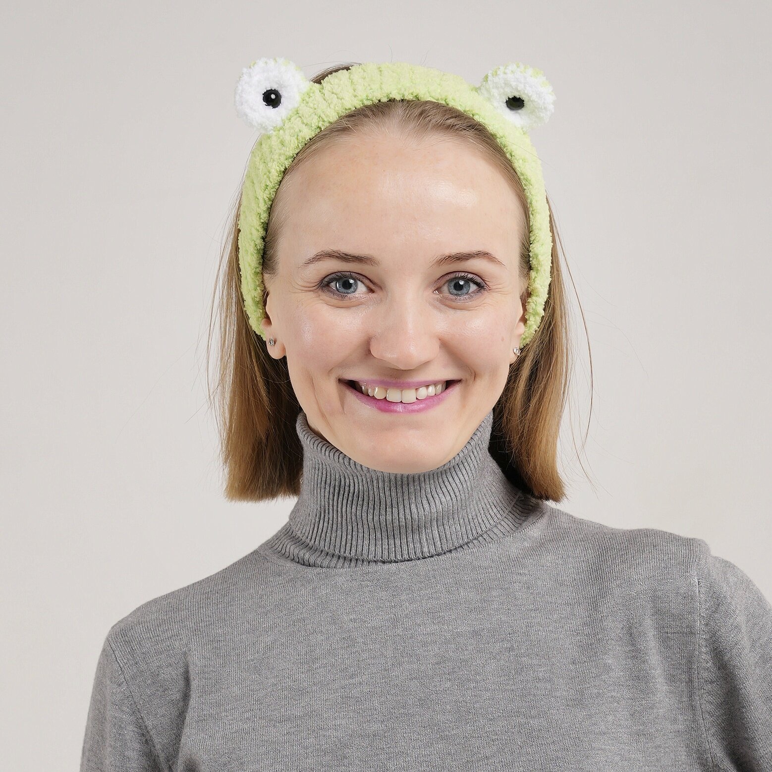 Вязаная крючком повязка с глазами "Лягушка"