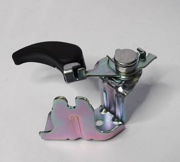 Рычаг открывания капота для Hyundai Accent 2006-2010, Kia Rio 2006-2010 / арт. 811801G000 / бренд MOBIS