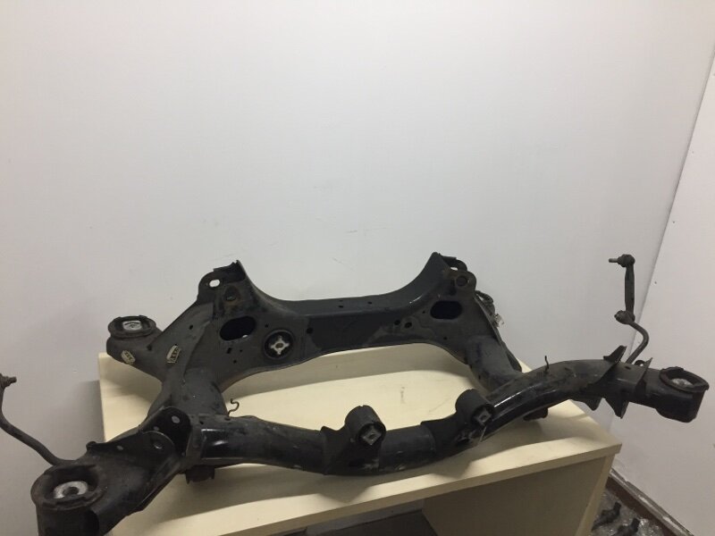 Подрамник Задн. BMW 320d F30 Ф30 33 31 6 792 505