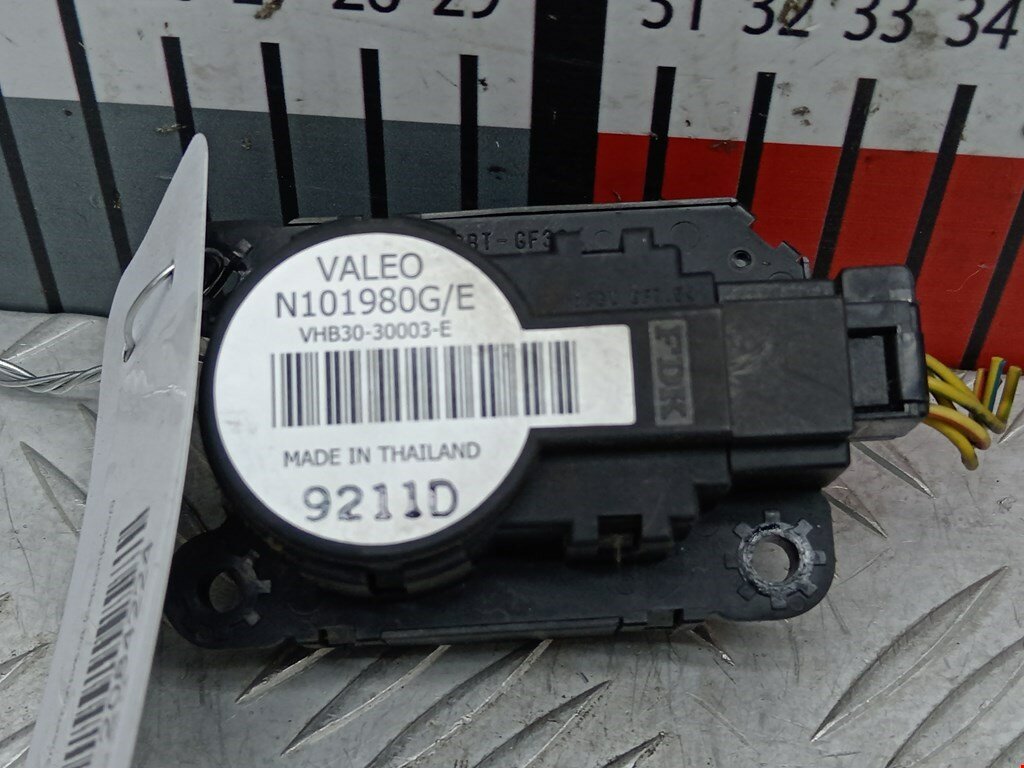 Сервопривод (электропривод моторчик привода) заслонки печки Peugeot 308 T1006419G арт. 2084224