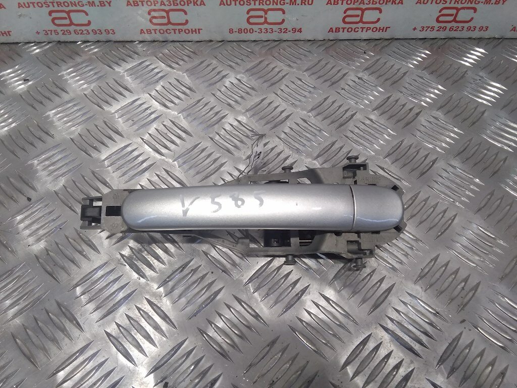 Ручка двери наружная передняя левая Skoda Fabia 2 (5J) 3B0837205G арт. 539803