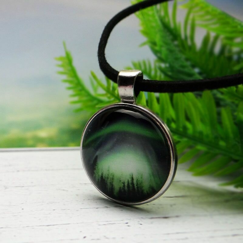 Колье, стекло